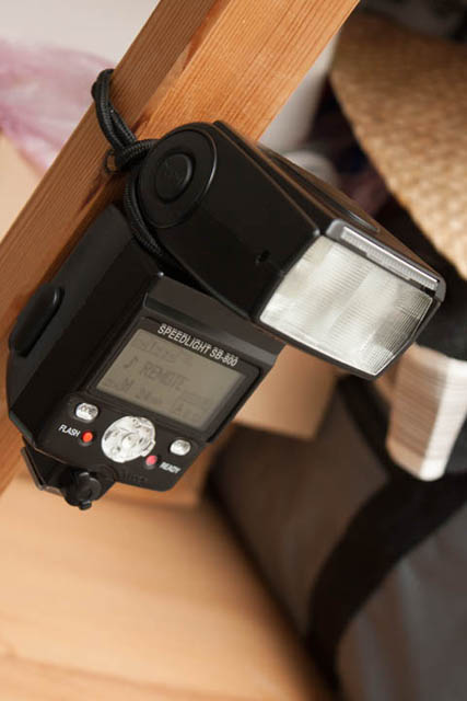What to look for when buying a Speedlight Flash: Head, sockets, and ...